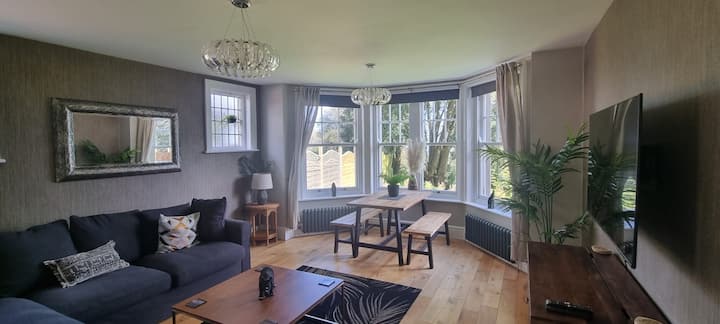 Lovely 3 Bedroom Gf Apartment - Newton Abbot