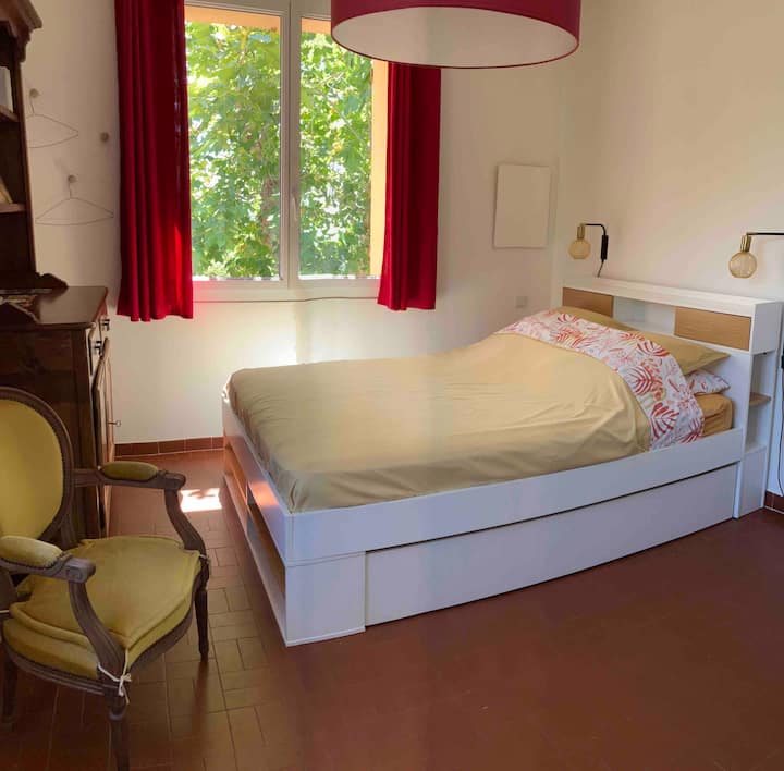 Chambre Climatisée Au Calme à La Campagne - La Ciotat
