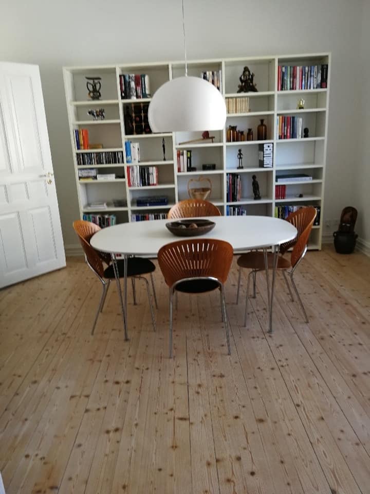 Stor, Lækker Og Lys 3-værelses Lejlighed I ÅRhus C - Aarhus