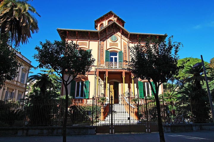 Appartamento In Villa D'epoca - Chiavari