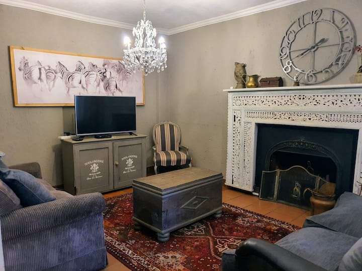 2 Bedroom Unit With Private Patio - Pretoria