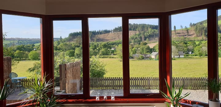 Glenview - A Warm Scottish Welcome In The Glen. - Drumnadrochit