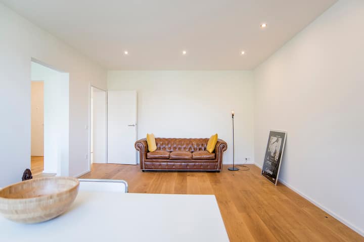 Premium Apartment In Oberkasseler Rheinnähe - Düsseldorf
