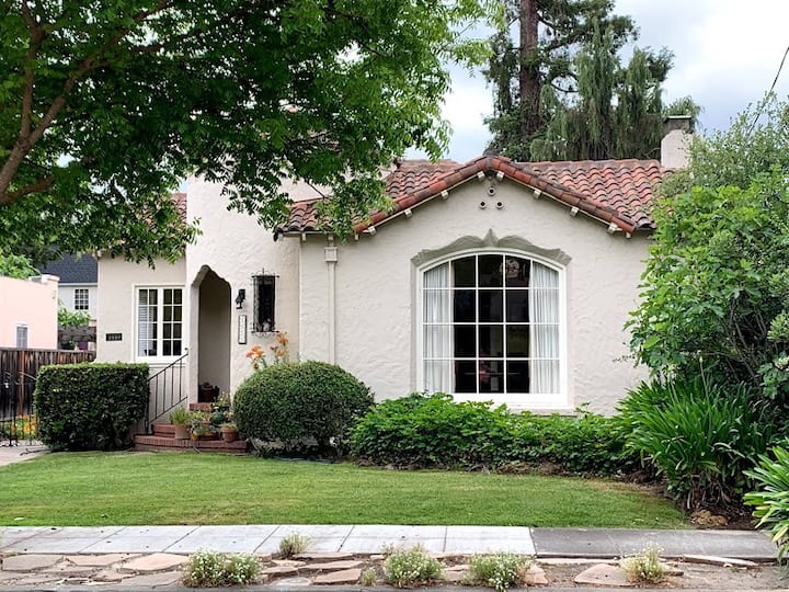 Best Of Palo Alto - Charming Home Awaits You! - Mountain View, CA