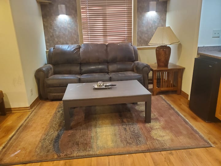 Nice And Cozy Basement! - Aurora, CO