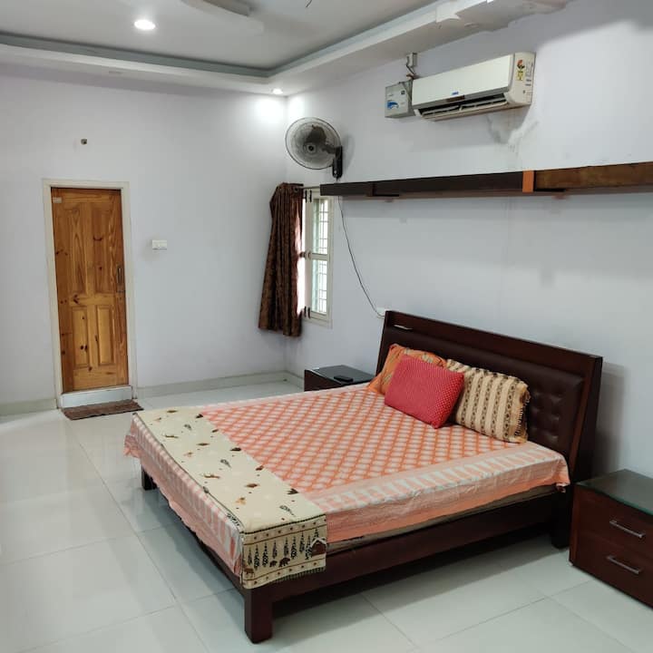 Vicky's Inn - Vellore
