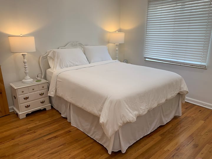 Parkside Flat -  Near Cheyenne Frontier Days - Wyoming