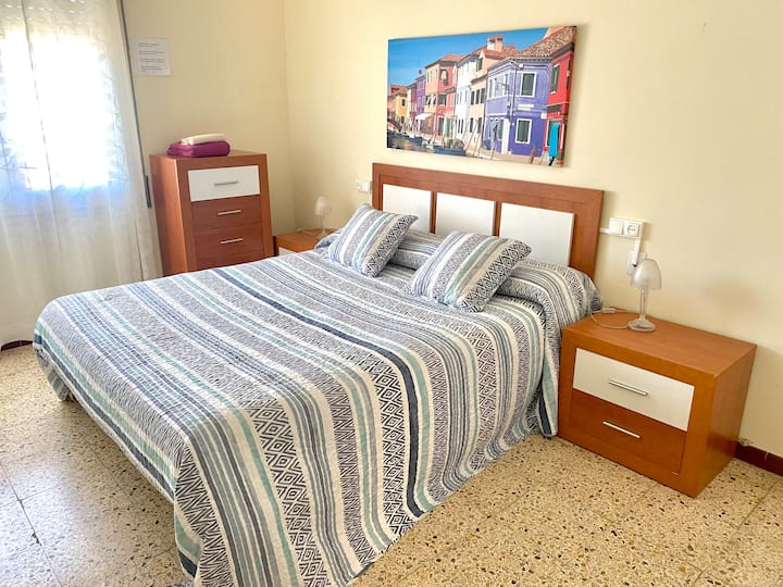 Calafell: Fast Wi-fi & Beach 5 Min Walk Away - Cunit