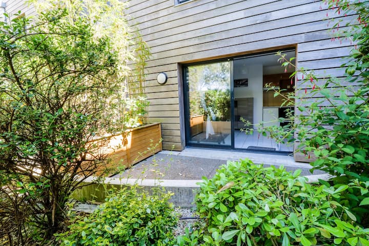 Beau Studio Esprit Mer Avec Terrasse Verdoyante - La Rochelle