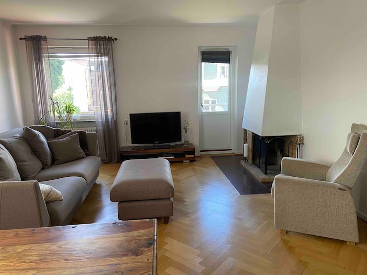 Central Lägenhet 2 Min Från Vaksalatorg - Uppsala