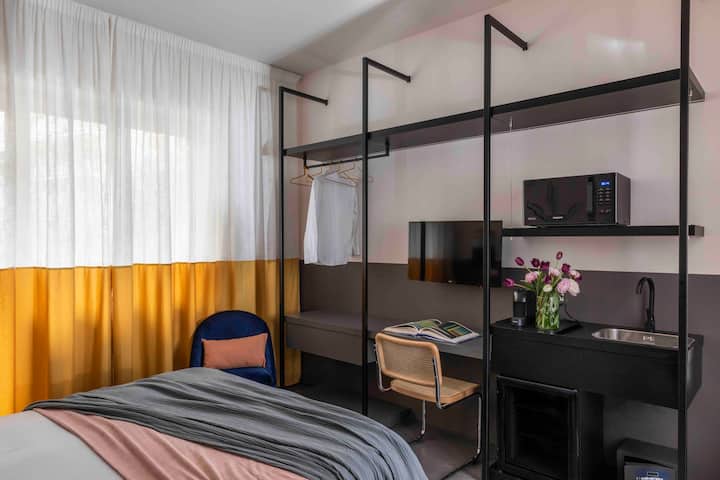 New Luxury Room With Private Bathroom \ - Vatican City