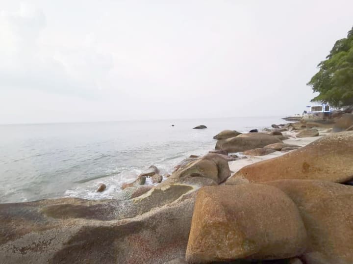 Beach House 海边之屋 Walk To Penang Avatar And Beach - Batu Ferringhi