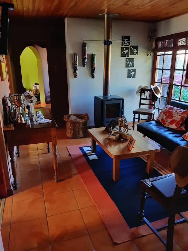 Pieza Privada En Amplia Casa En Santa Cruz - Santa Cruz, Chile