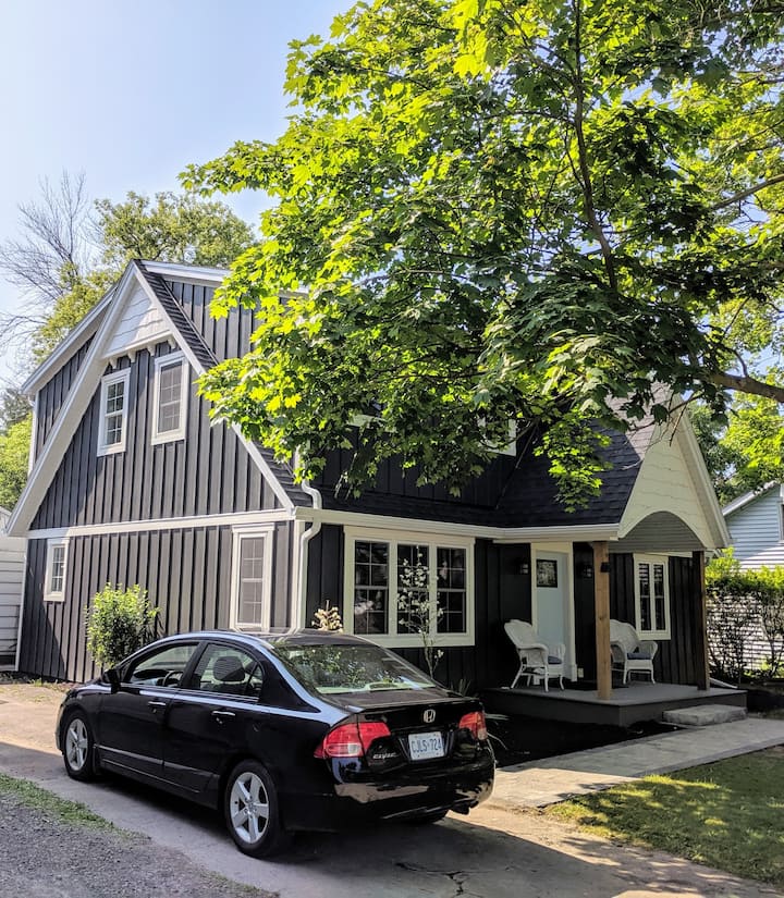 Beautiful House In Old Town Niagara-on-the-lake - Niagara-on-the-Lake