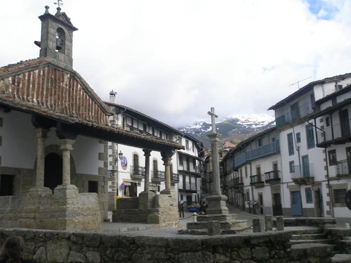 Casa Dúplex En El Casco Histórico De Candelario - Béjar