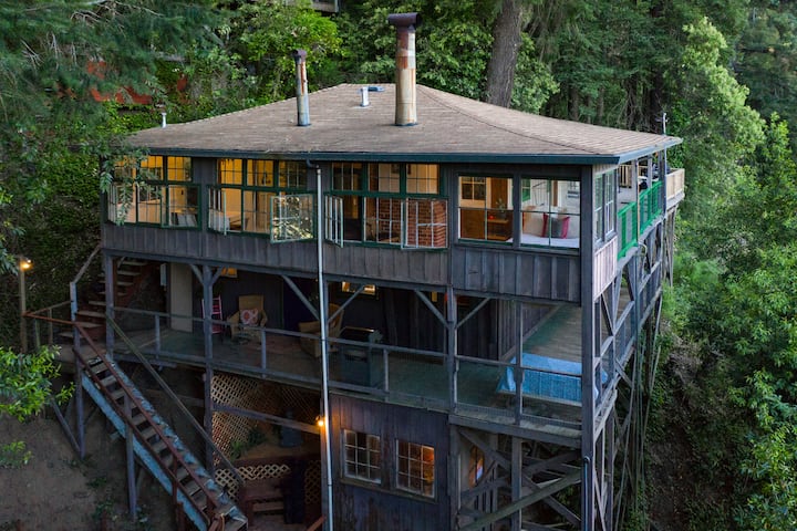 Tree House - Quintessential River Cabin-hot Tub - Guerneville, CA