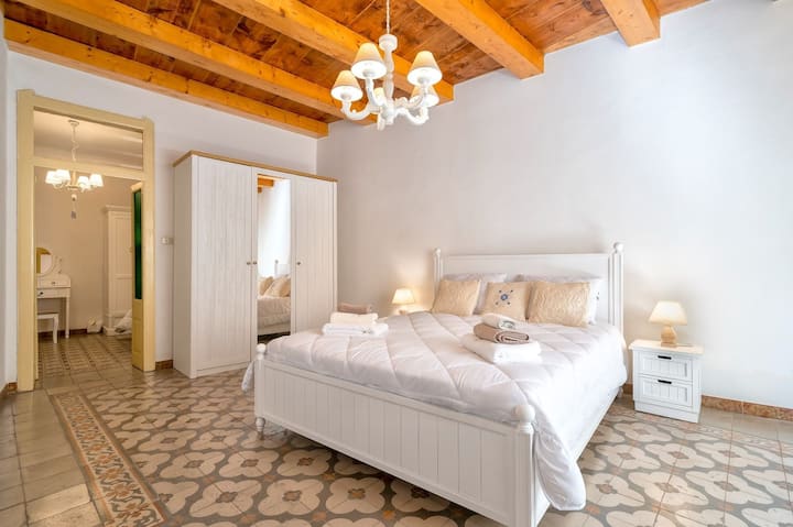 Storico Ed Elegante Appartamento Con Vista Mare - Alghero