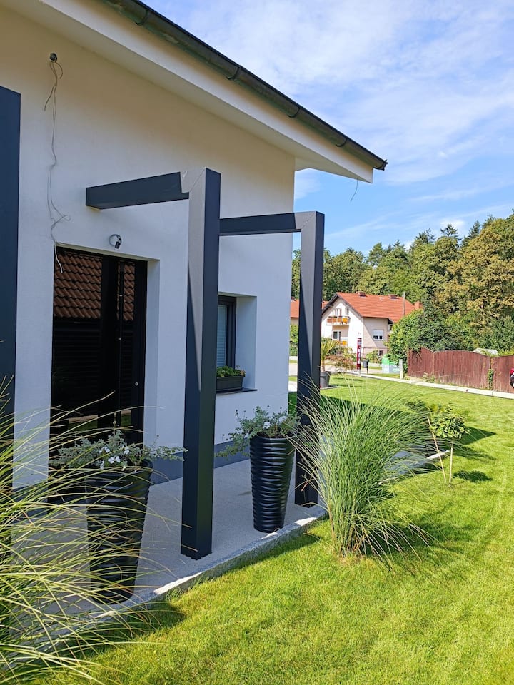 Prijetno Stanovanje Z Lepim Pogledom Na Pohorje. - Maribor