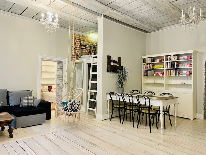 #Klimatyczny Apartament Z Kominkiem - Toruń