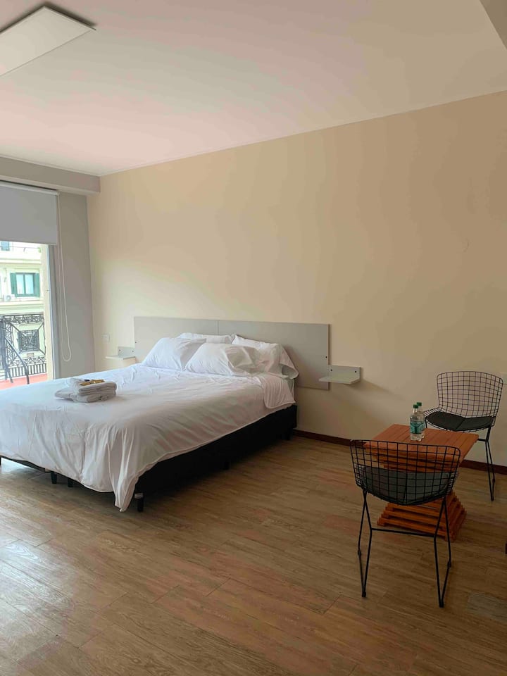 Apart Suite Amplio Y Luminoso En Microcentro! - Buenos Aires