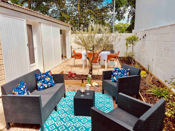 La Douce Folie -Mer Jardin La Rochelle Kidfriendly - La Rochelle