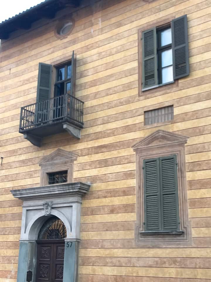 Appartamento In Palazzo Sismonda 1601 - Bra