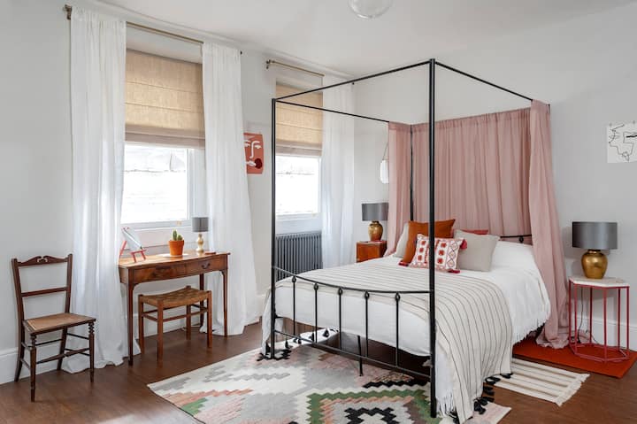 Contemporary Townhouse & Studio Bath - 巴斯