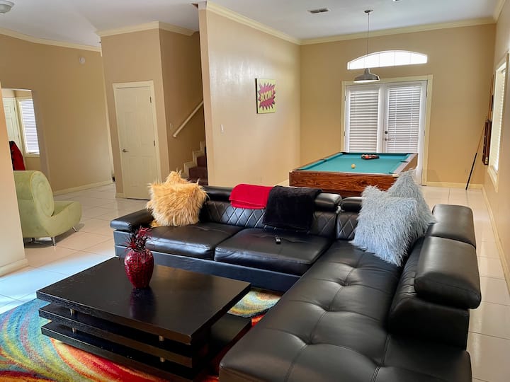 2600 Sf, Private Condo. Close To Spacex & Spi - Brownsville, TX