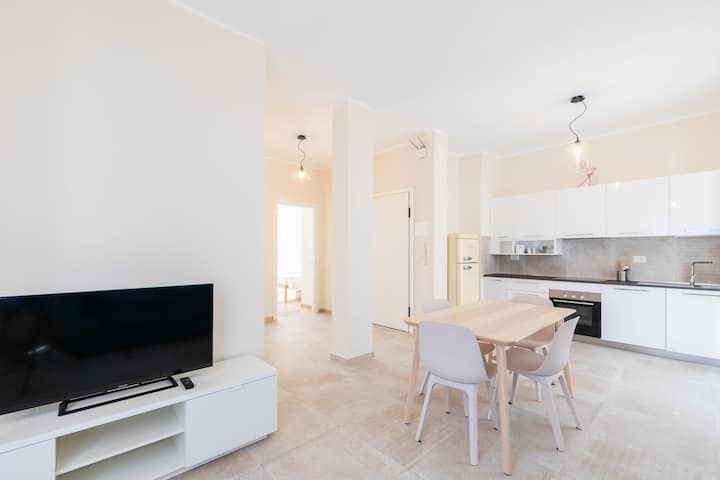 Newly Renovated Apartment For Max. 4 People: 2 Bedrooms, 1 Bathroom Living-room - Finale Ligure