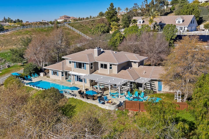 Heart Of Wine Country Estate❤️sleeps 27❤️on 2 Acres❤️ - Temecula, CA