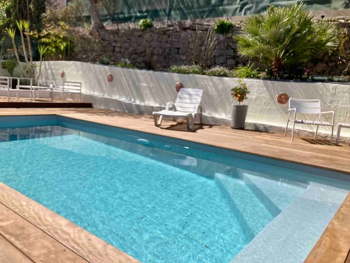 Villa De 130m2  Avec Piscine - Marseille