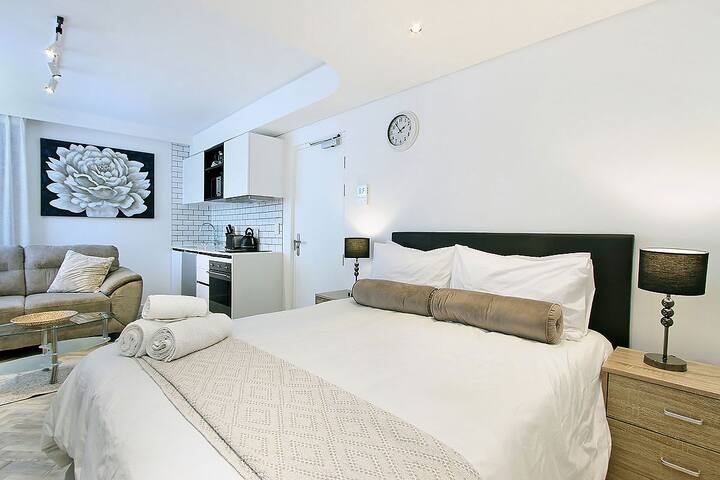Tuynhuys Apartment In Heart Of Cape Town Cbd - Cape Town