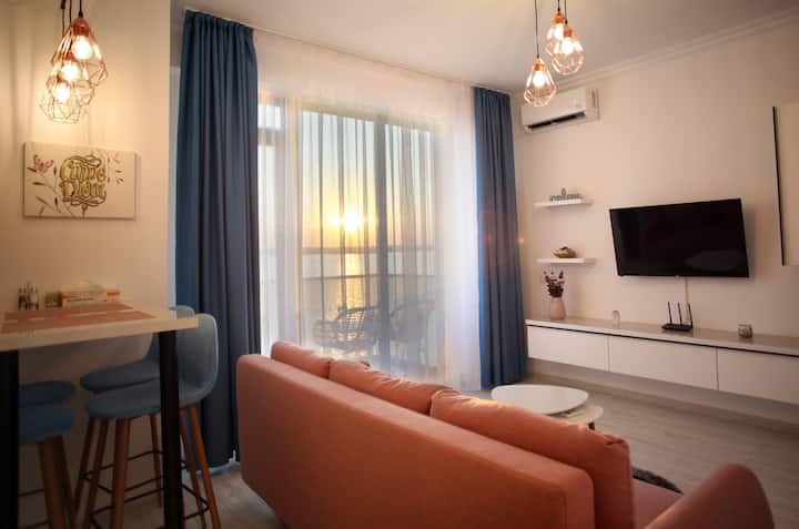 Diandra By The Lake - Solid House, Mamaia - Constanța