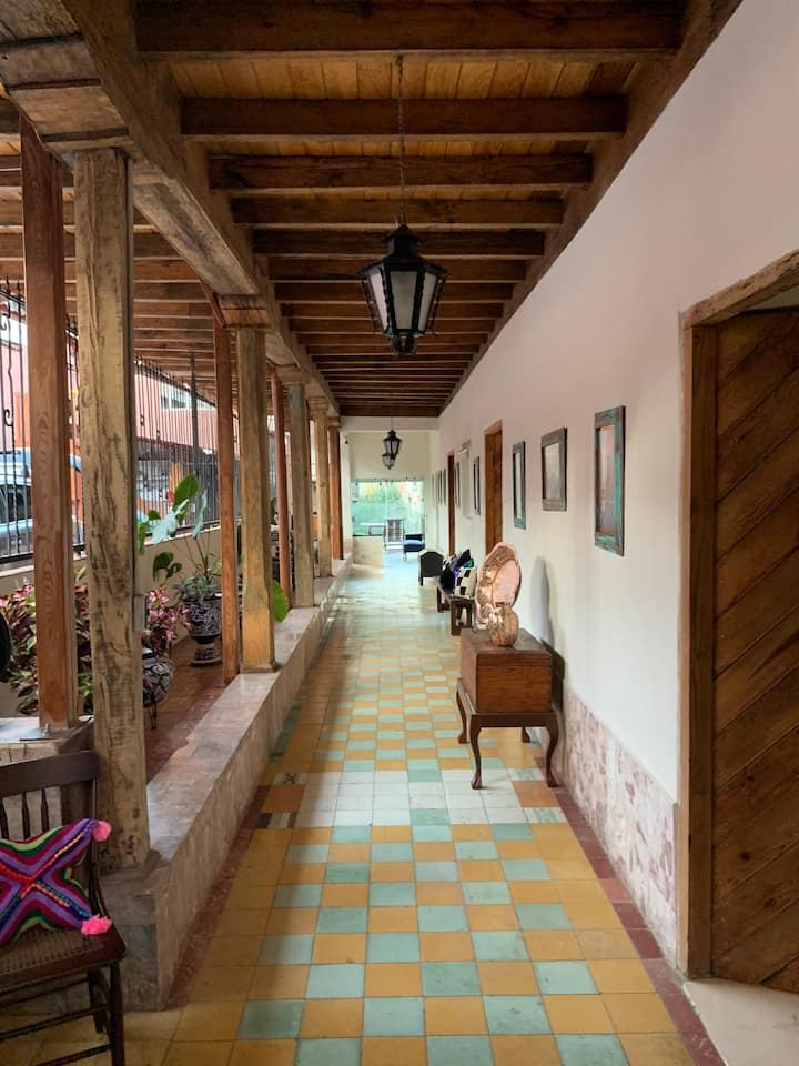 Casa Colonial Antigua En Zona Centro. - Uruapan