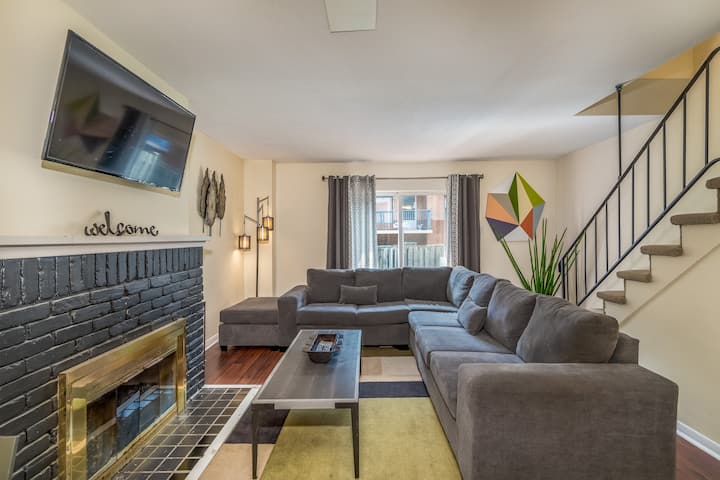 Private Home, Long Stay Discounts,  4bed, Deck/bbq - Sarnia