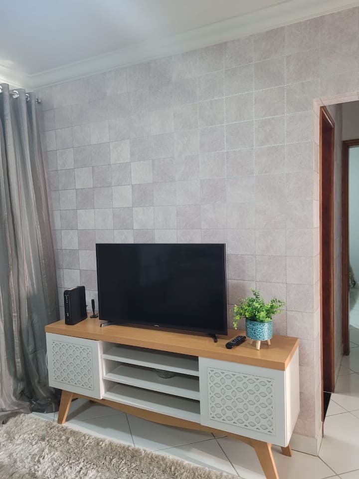 Três Quartos, Sendo Uma Suíte No Bueno - Goiânia