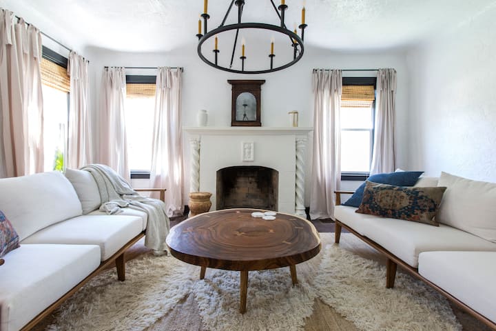 Amazing Historic 4 Bdrm Home By Beach & Downtown - Bahamas