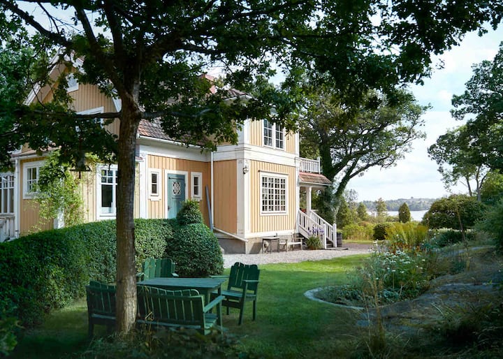 Villa Midnattssol - A Swedish Archipelago Wonder - Vaxholm
