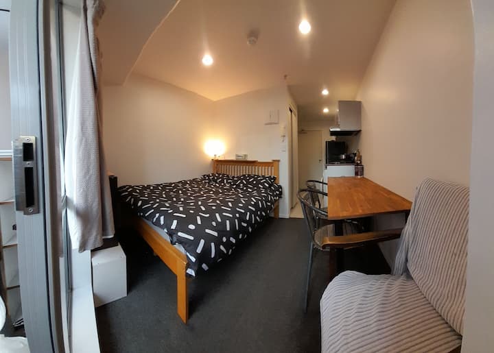 Economy In Cbd For 2 -2 - Auckland