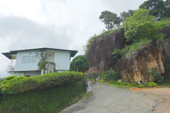 Two Bed Room Cottage At Munnar - 문나르