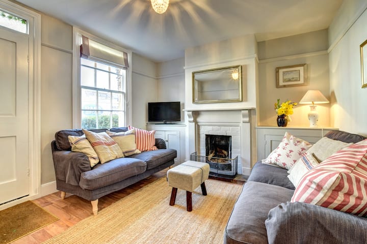 Seaside 2 Bedroom Holiday Cottage - Walberswick