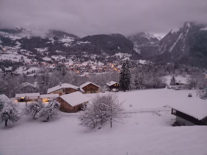 Appartement Dans Ferme Savoyarde Renovée - Samoëns