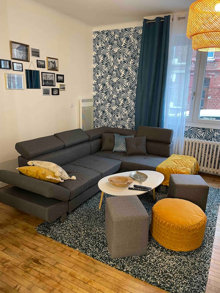 Le Phare Et La Courette-plage-ferry - Calais