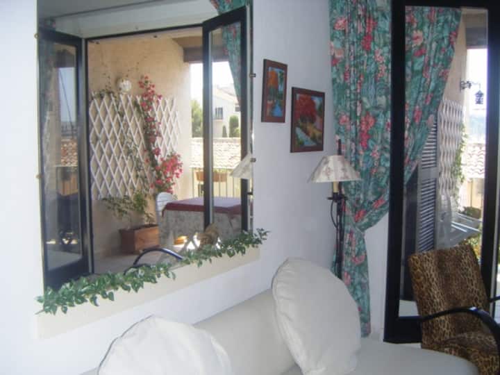 Studio De Charme à 2 Pas De St Tropez Bord De Mer - Grimaud