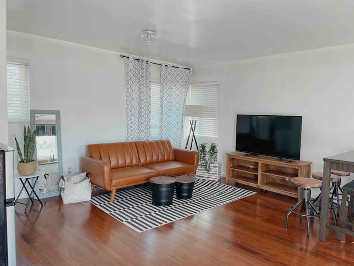 A Cozy Guesthouse In Central O.c. - Sunset Beach, Huntington Beach