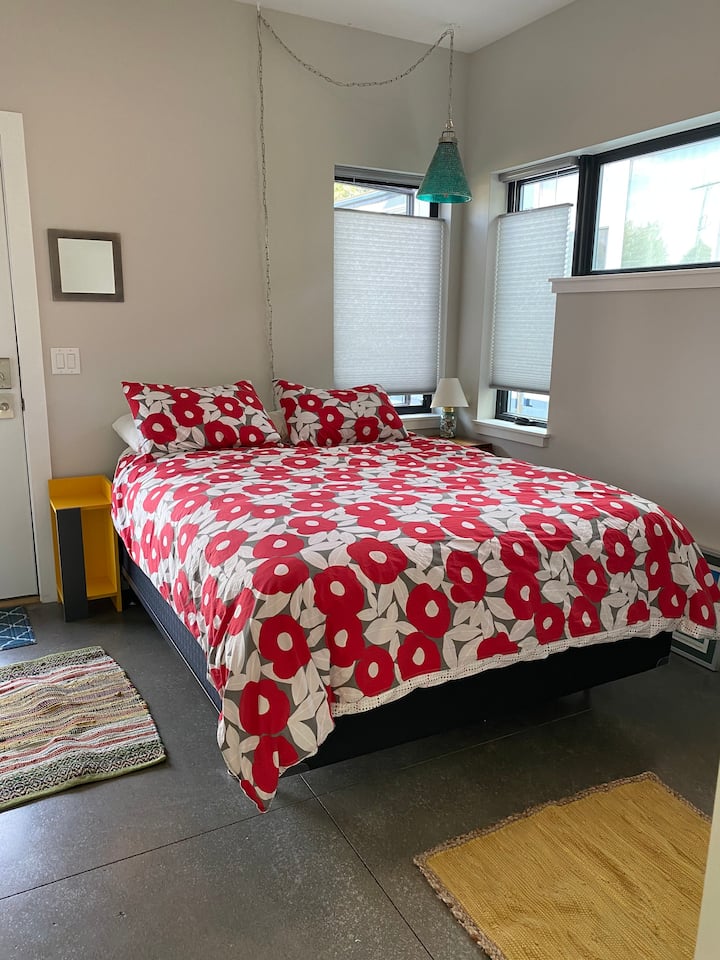 Lemon Drop Private Suite - Livingston, MT