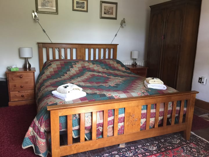 Belhuish Farmhouse Bed & Breakfast - Lulworth Cove