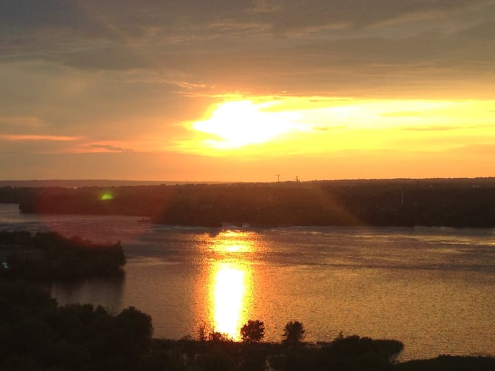 Topview Onto Ottawa River From Stylish Pad - Gatineau