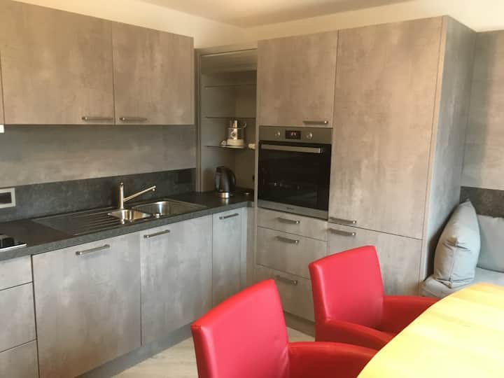 Moderne 2 Zimmer  Wohnung In Sanierter Villa - Rostock