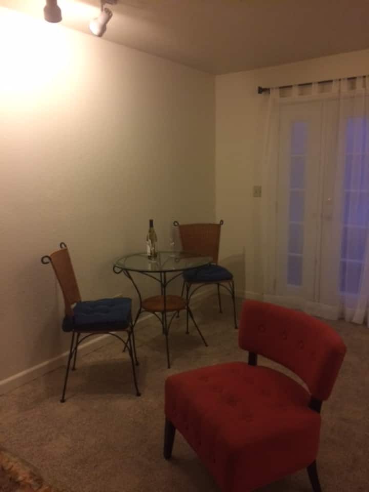 Artist’s Inn Air Bnb Downtown Napa - Napa, CA